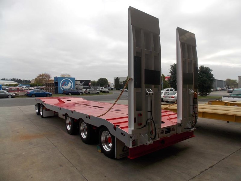MTE 5 AXLE FLAT TOP LOW LOADER (MADE TO ORDER) - Modern Transport ...